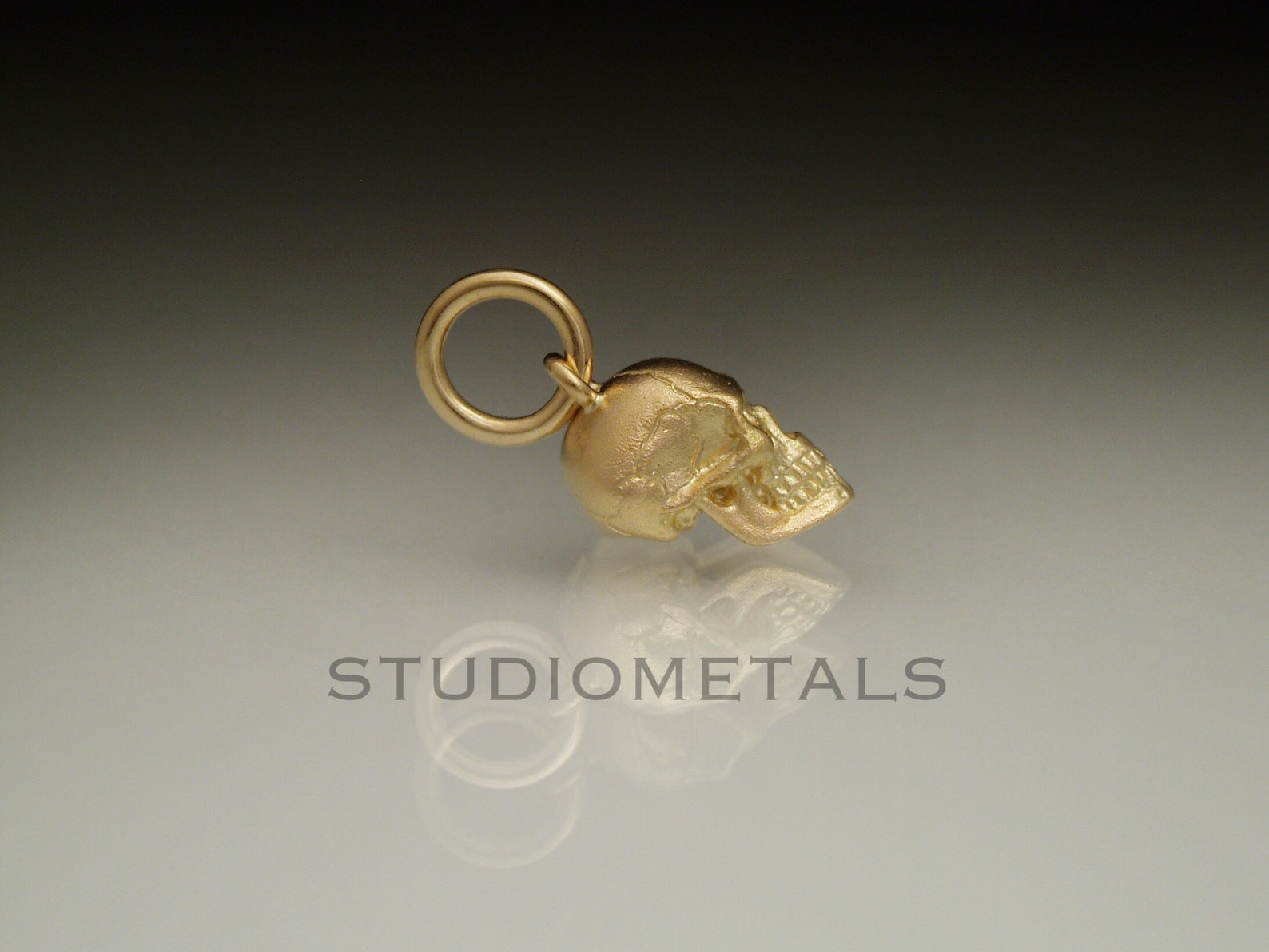 Hand Carved 18K Gold Skull Charm: Solid Gold Anatomy Pendant - Etsy