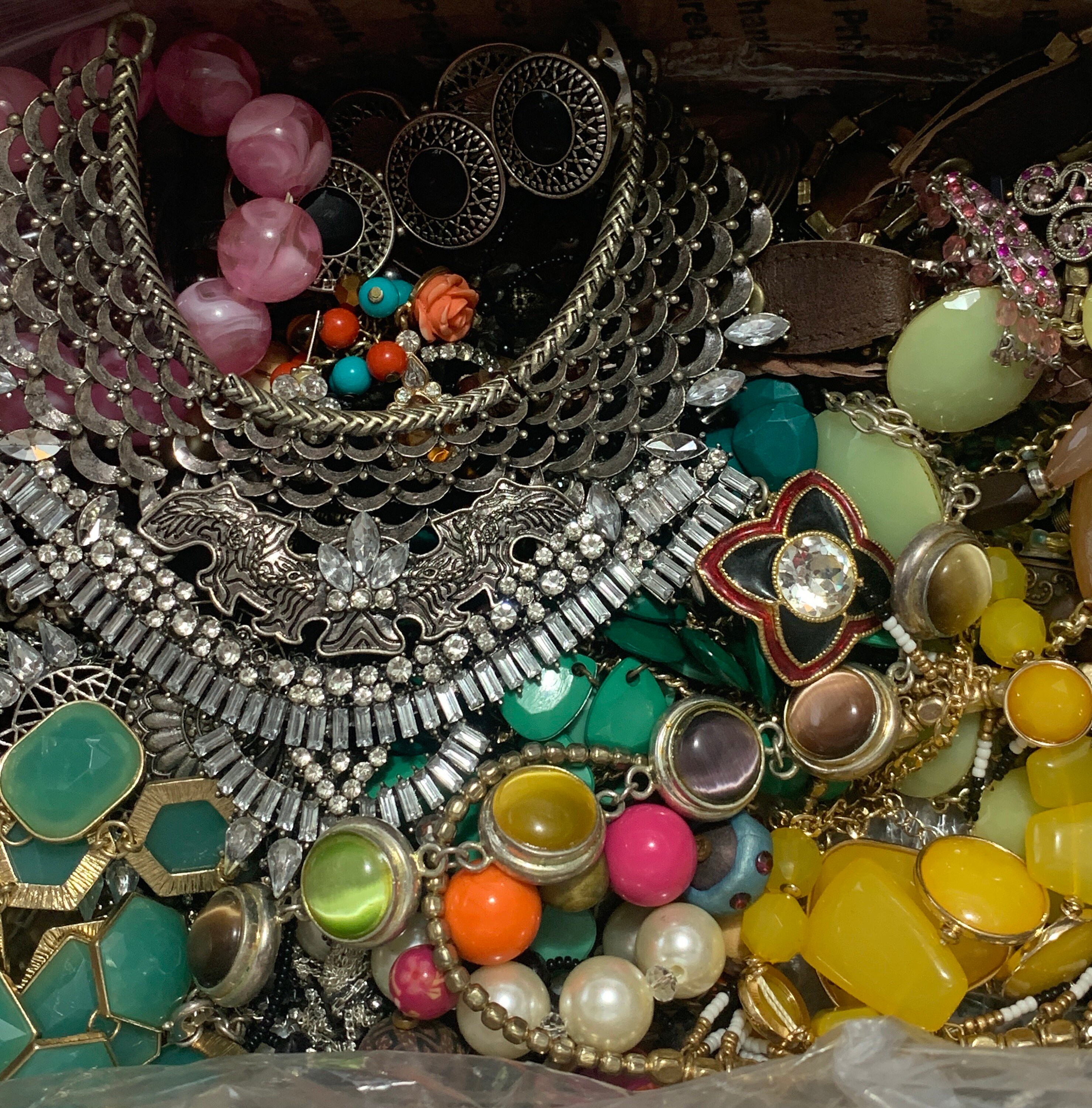 HUGE JUNK DRAWER JEWELRY LOT APPROX 15 LBS - munimoro.gob.pe
