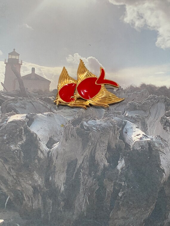 Vintage Trifari double fish red enamel gold tone broo… - Gem