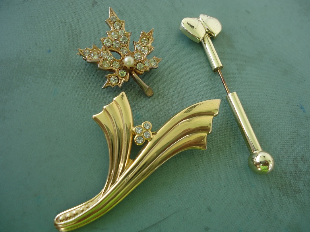 Vintage Pins - Etsy