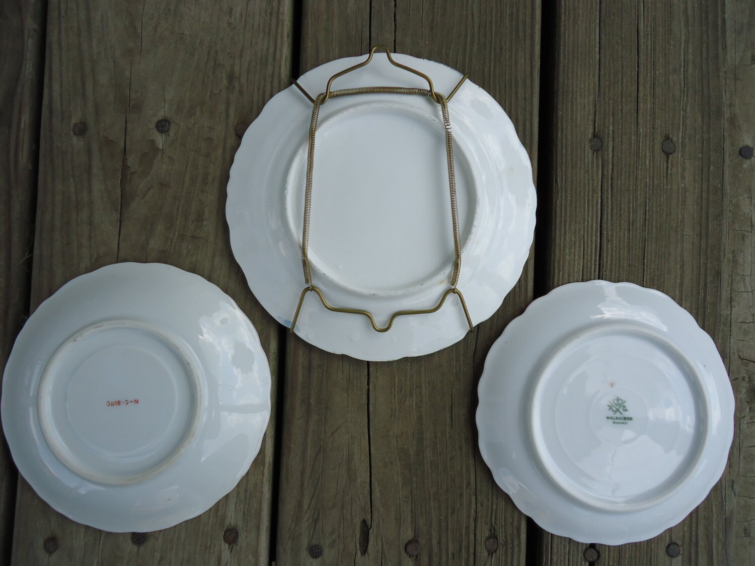 Vintage Rose Motif Plates - Etsy