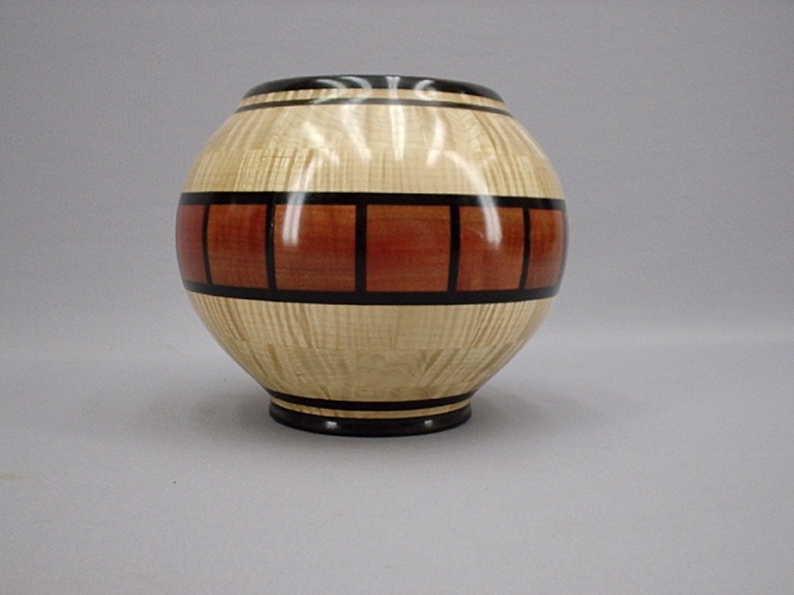 Beautiful Segmented Bowl Made of Curly Maple Bowl With Pink - Etsy