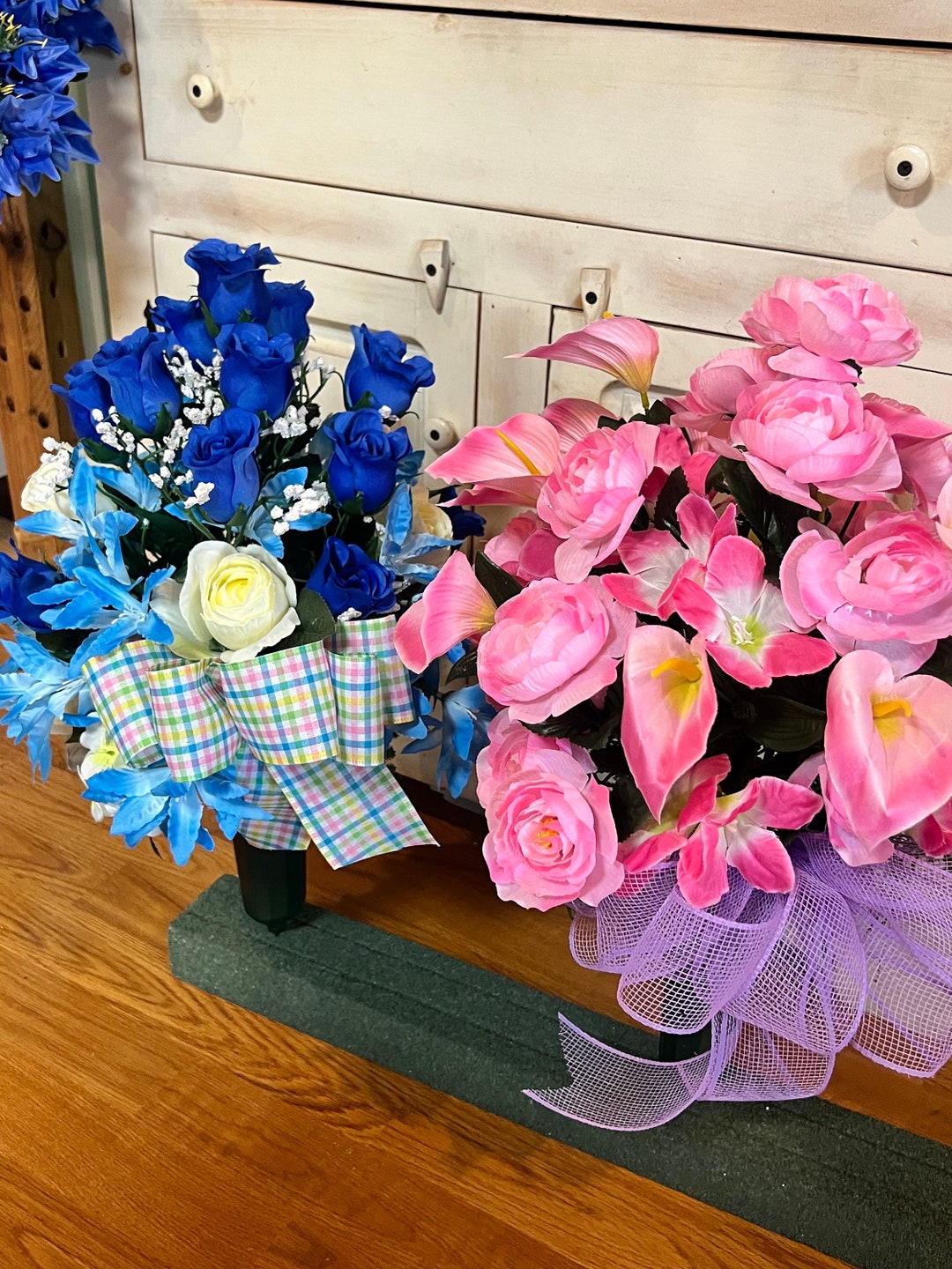 Cemetry Flowers , Spring Flowers, Memorial Flowers, Cemetery Vase ...