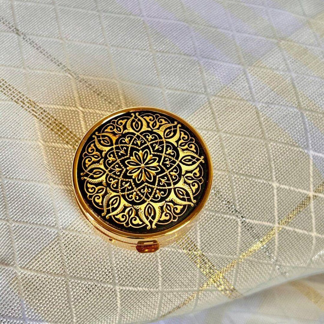 Vintage Damascene Spanish 24K Gold Inlay Engraved Pill Box Spanish ...