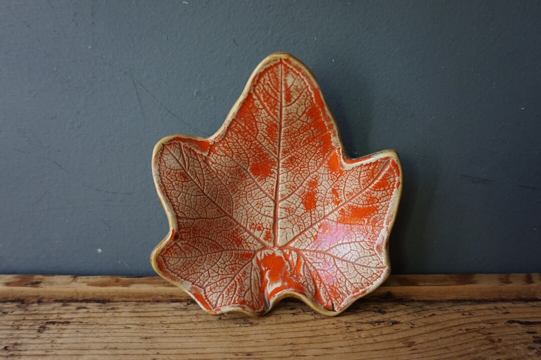 Ceramic LEAF Dish / Dessert Bowl / Ring Dish / Tea Light - Etsy