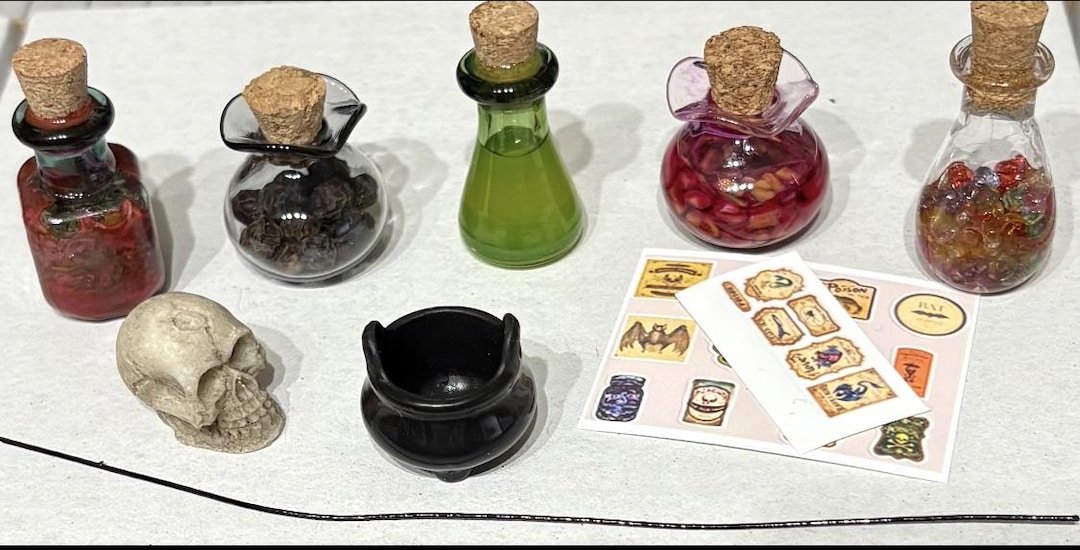 Miniature Witch Potion Bottle Sets: Dollhouse Witchcraft Kit - Etsy