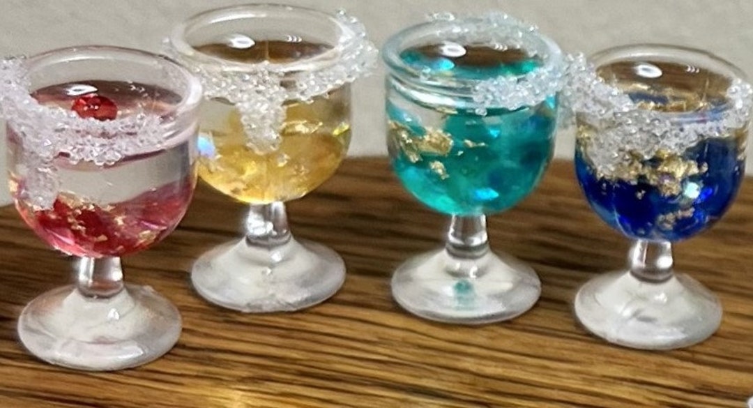 Tiny Little 12th Scale Scale Cocktails Dolls Houses and Miniature ...