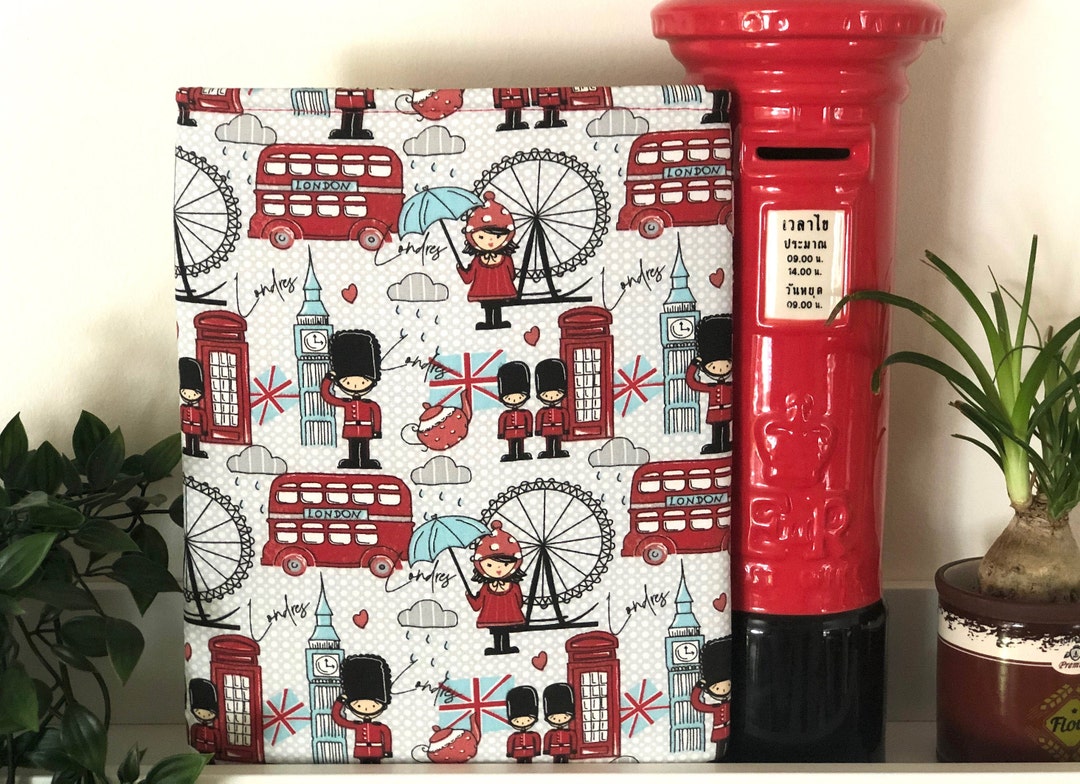 Padded Book Sleeve, London Print, Book Lover Gift - Etsy