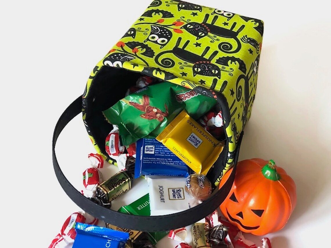 Black Cat Halloween Candy Bucket Trick or Treat Bag | Etsy