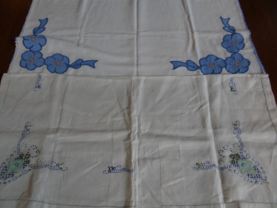 Vintage Embroidered and Applique Table Runners Small | Etsy