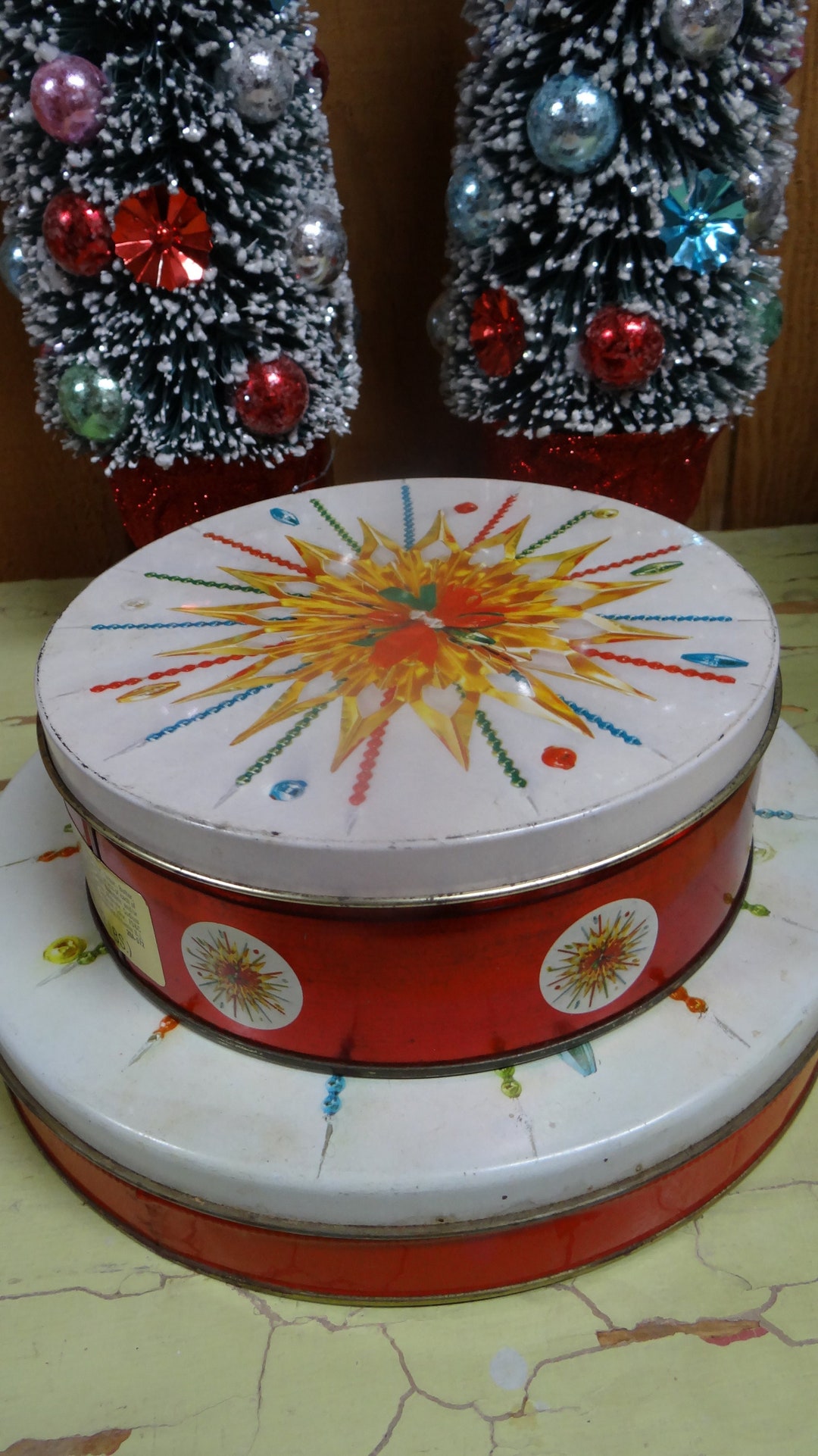 Vintage Pair of Starburst Metal Tin Cookie Container Retro Christmas ...