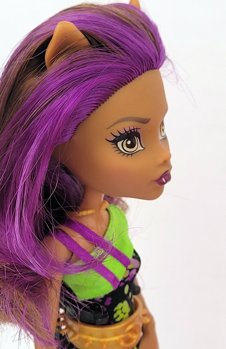 Monster High Doll Ghoul La La Locker Clawdeen Wolf Playset for ...