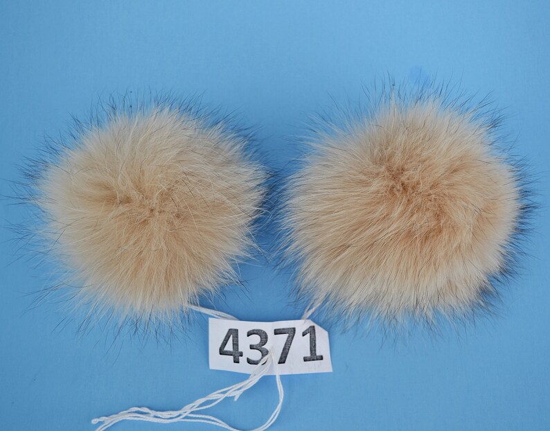 4,5" to 5" HIGHEST QUALITY FOX Pom Poms! Double Fox Fur Shiny Soft Pom ...