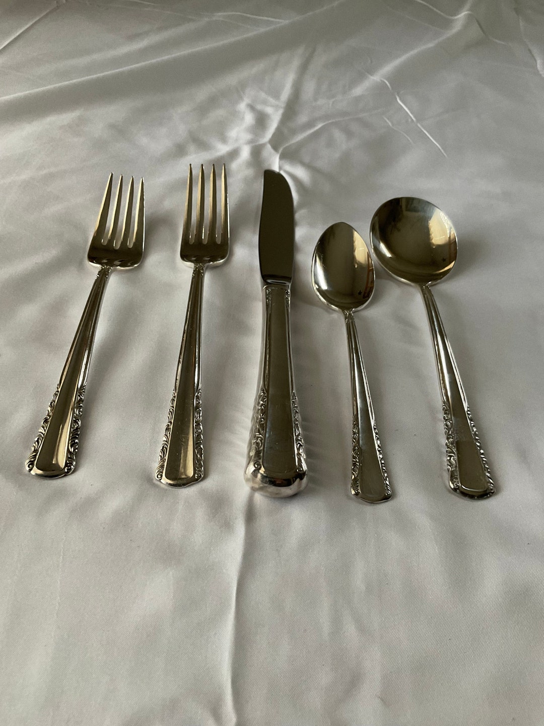 Holmes and Edwards May Queen Silverware * Complete Service for 4 * Silver Inlaid * Mix & Match ...