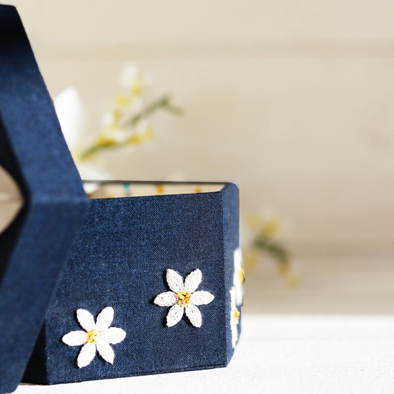 Cartonnage Tutorial of a Hexagonal Box With a Daisy Lid - Etsy