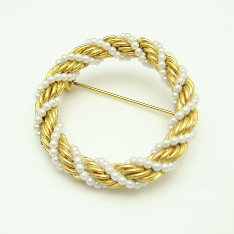 Vintage Circle Brooch Pin Mid Century Classic Faux Pearl Braided ...
