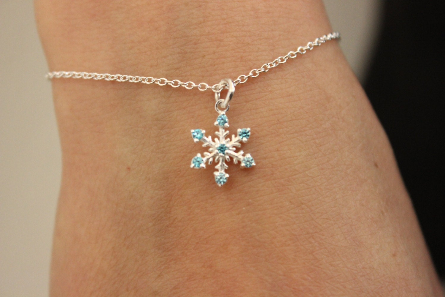 Silver Snowflake Necklace Christmas Gift Bridesmaid Gift - Etsy