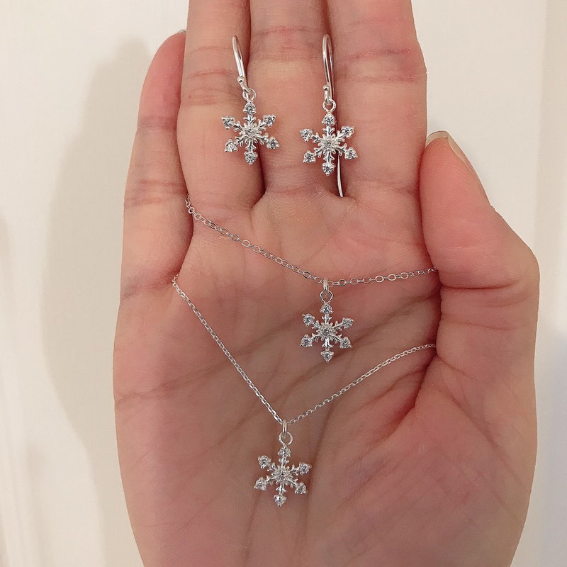 Snowflake Necklace and Earrings - Etsy