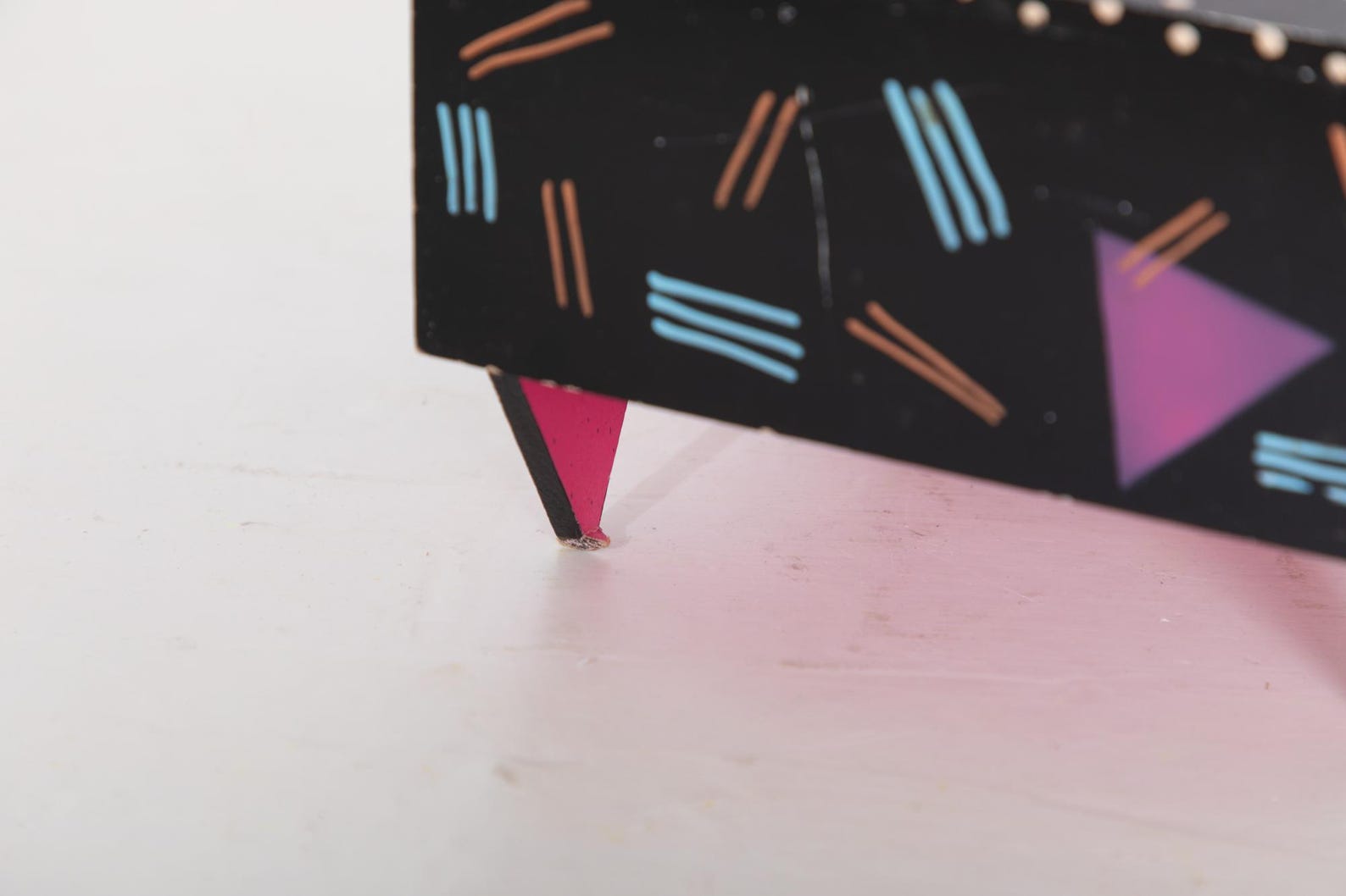 Memphis Style Box by Hollis Fingold for Radar Designs Inc 1989 Signed ...