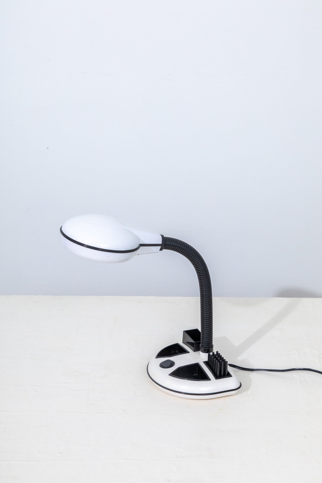 Rabbit Tanaka Campus Organizer Desk Lamp 1980's - Memphis Milano Design ...