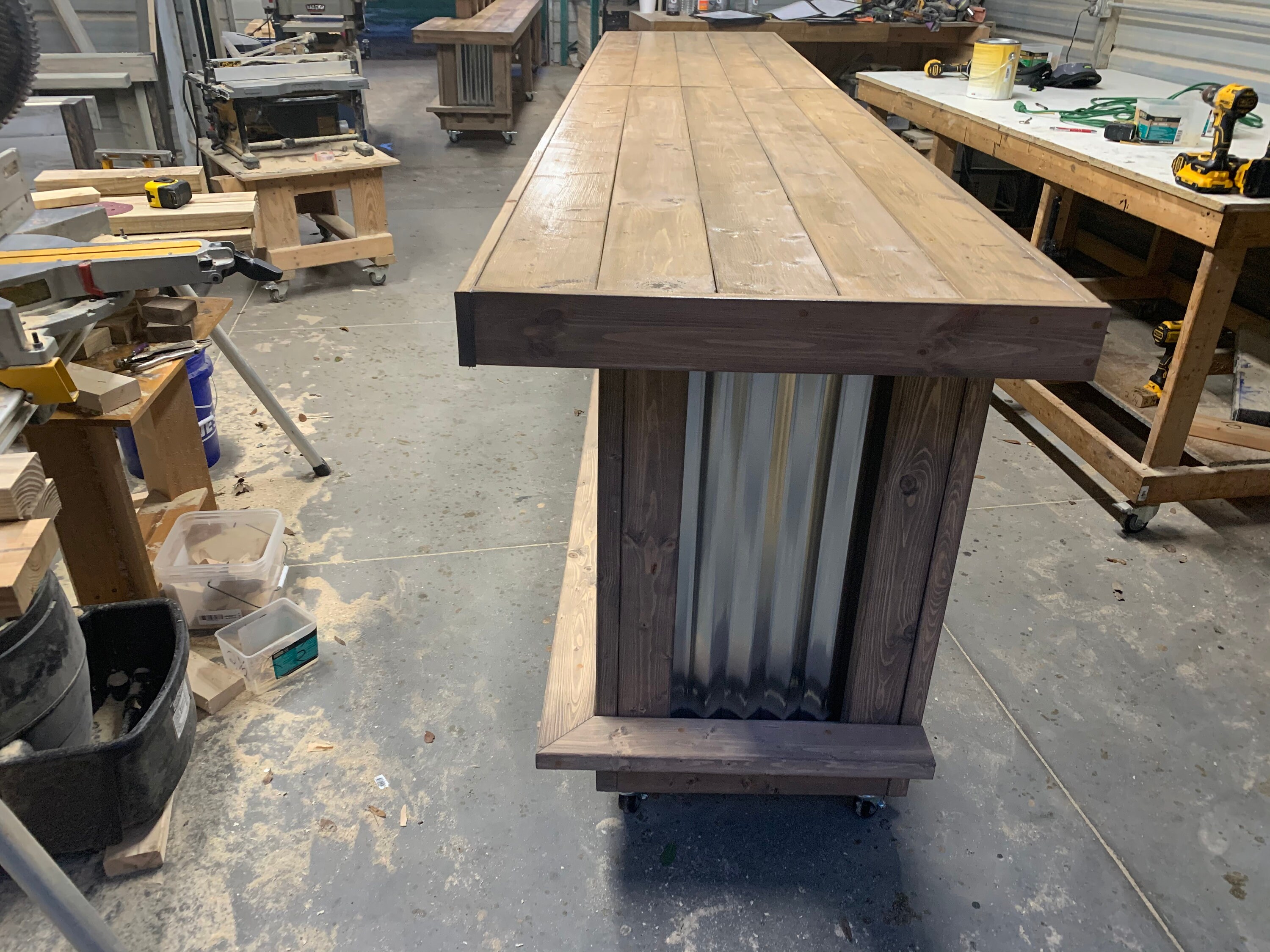 Plank Top Metal Straight Top Large Finished – Solid wood & metal bar