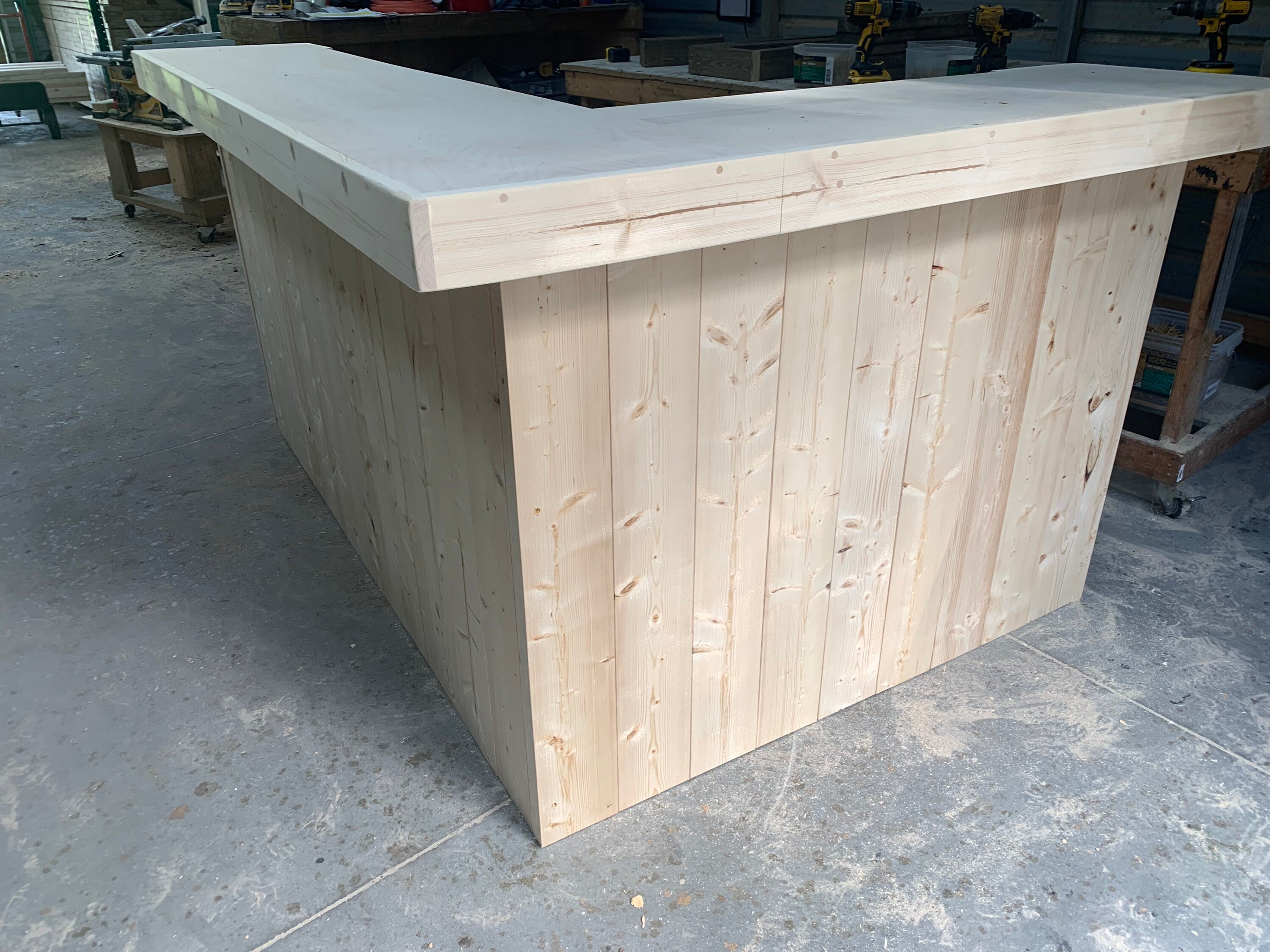 Kitchen Smooth Top L-Shape Small Unfinished - Rustic style 2-Level bar