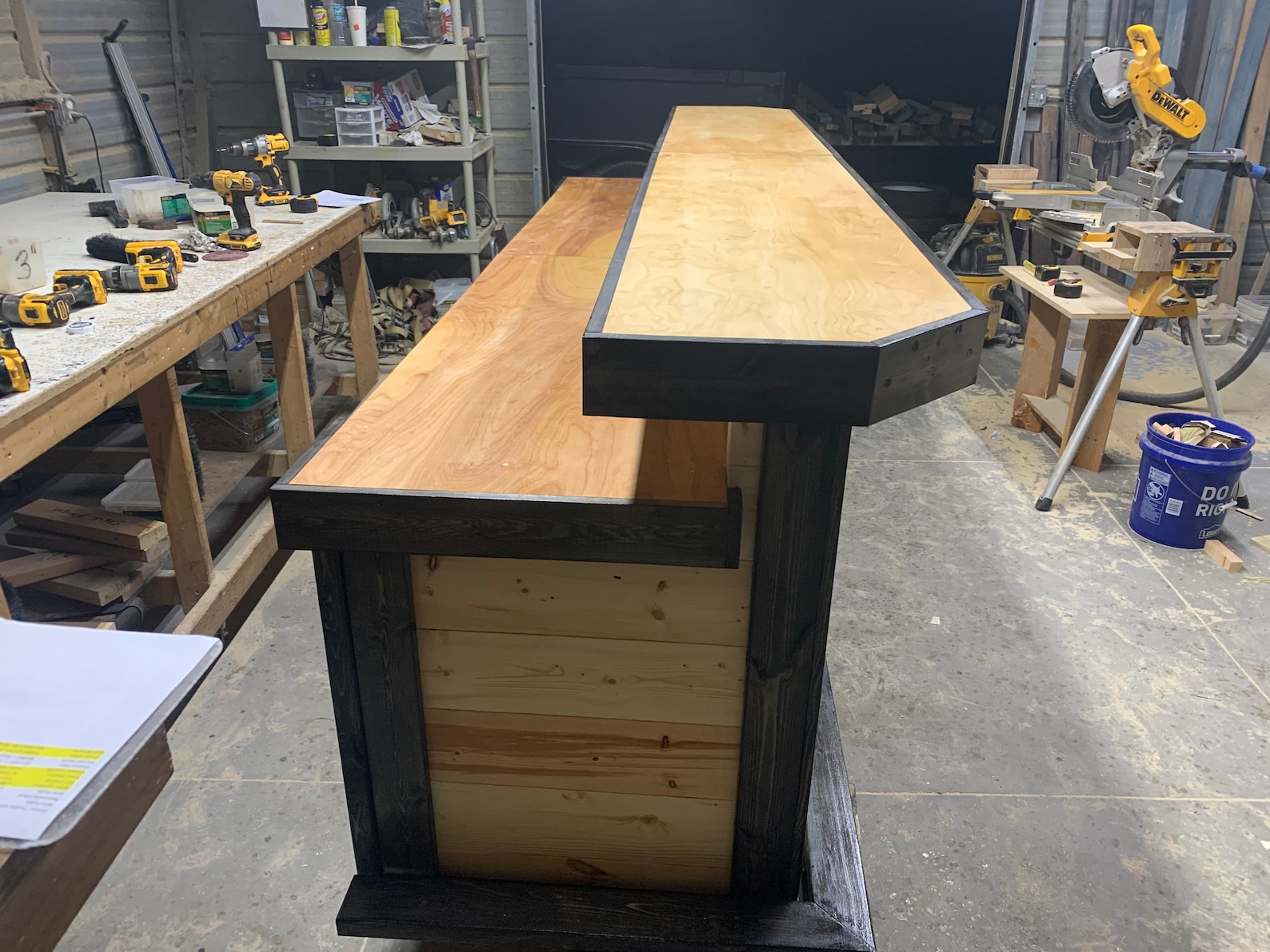 Handmade Two-tone Rustic Pallet Bar: Shabby Chic Style (10’ Long, 3 ...