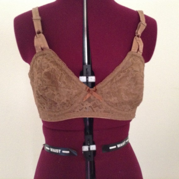 Vintage bra pin up - Gem