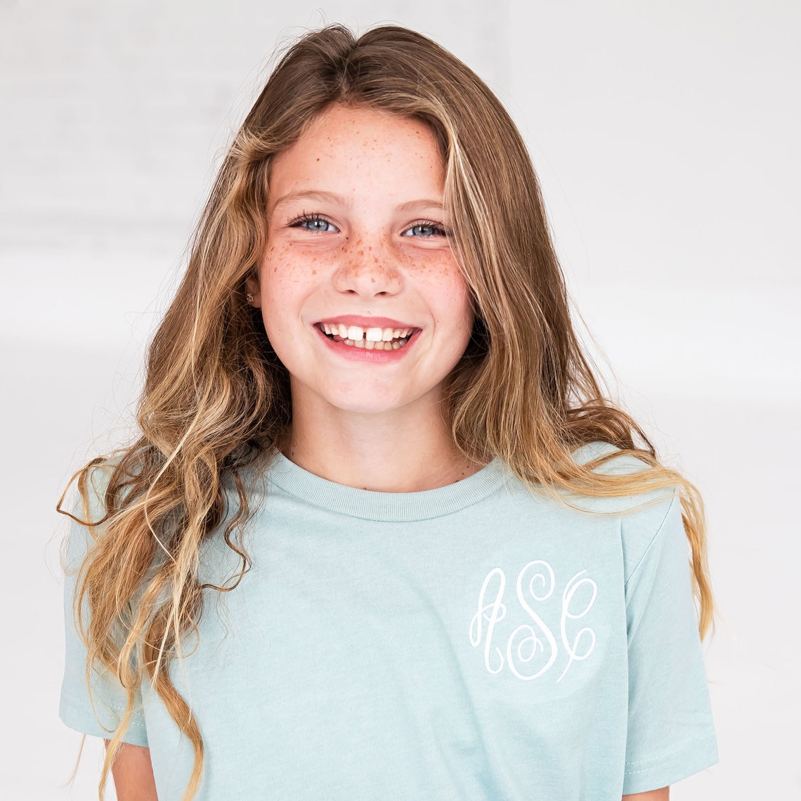 Girls Youth Monogrammed Crew Neck T-shirt Multiple Colors - Etsy