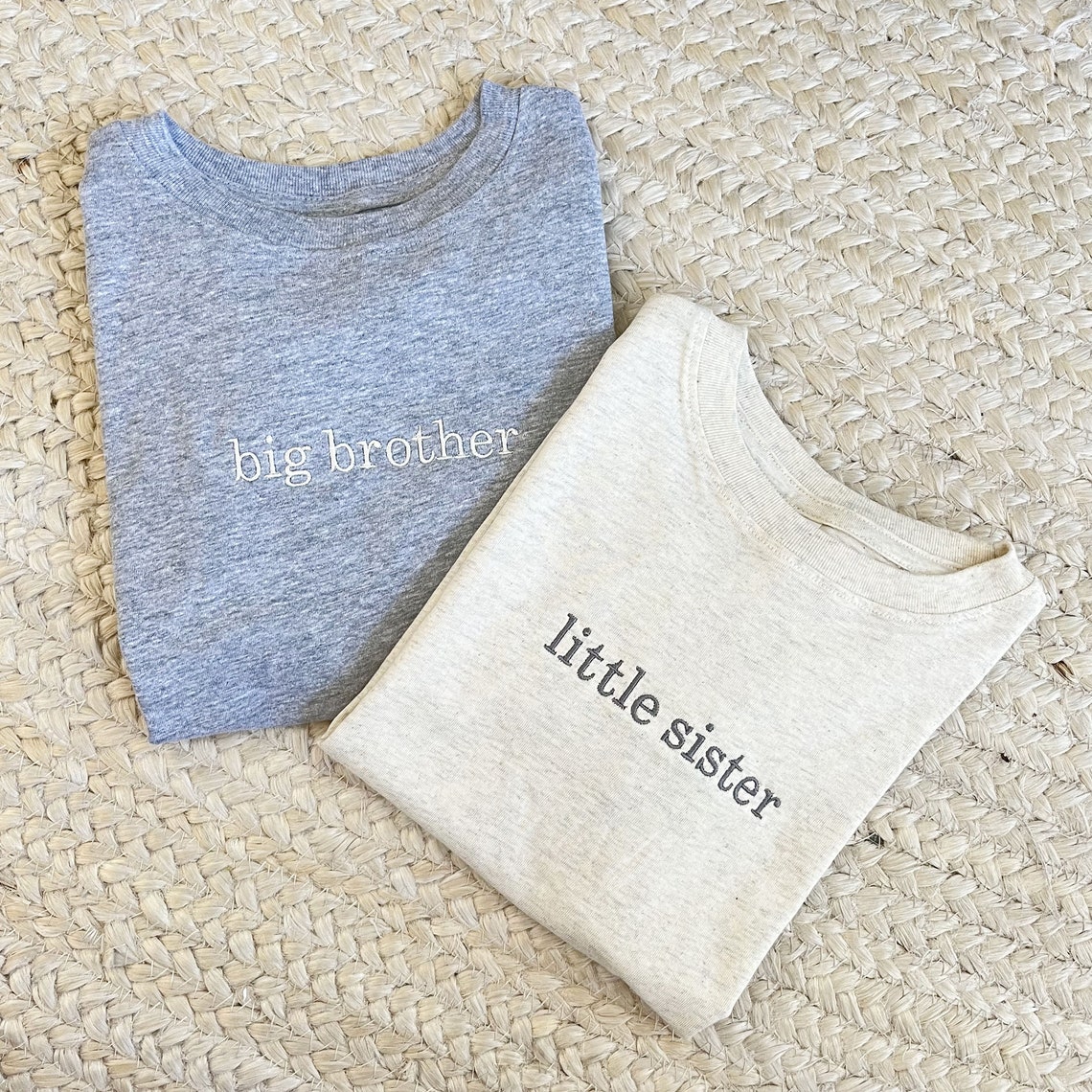 Embroidered Minimal Sibling T-shirt | Family Photos and Casual Outfits ...