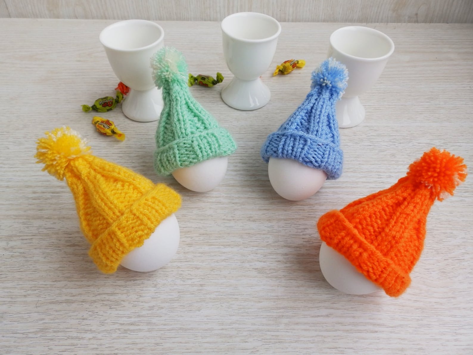 Hand Knitted Easter Cozy Egg Hats, Set of 4 Knit Egg Warmers Dining ...