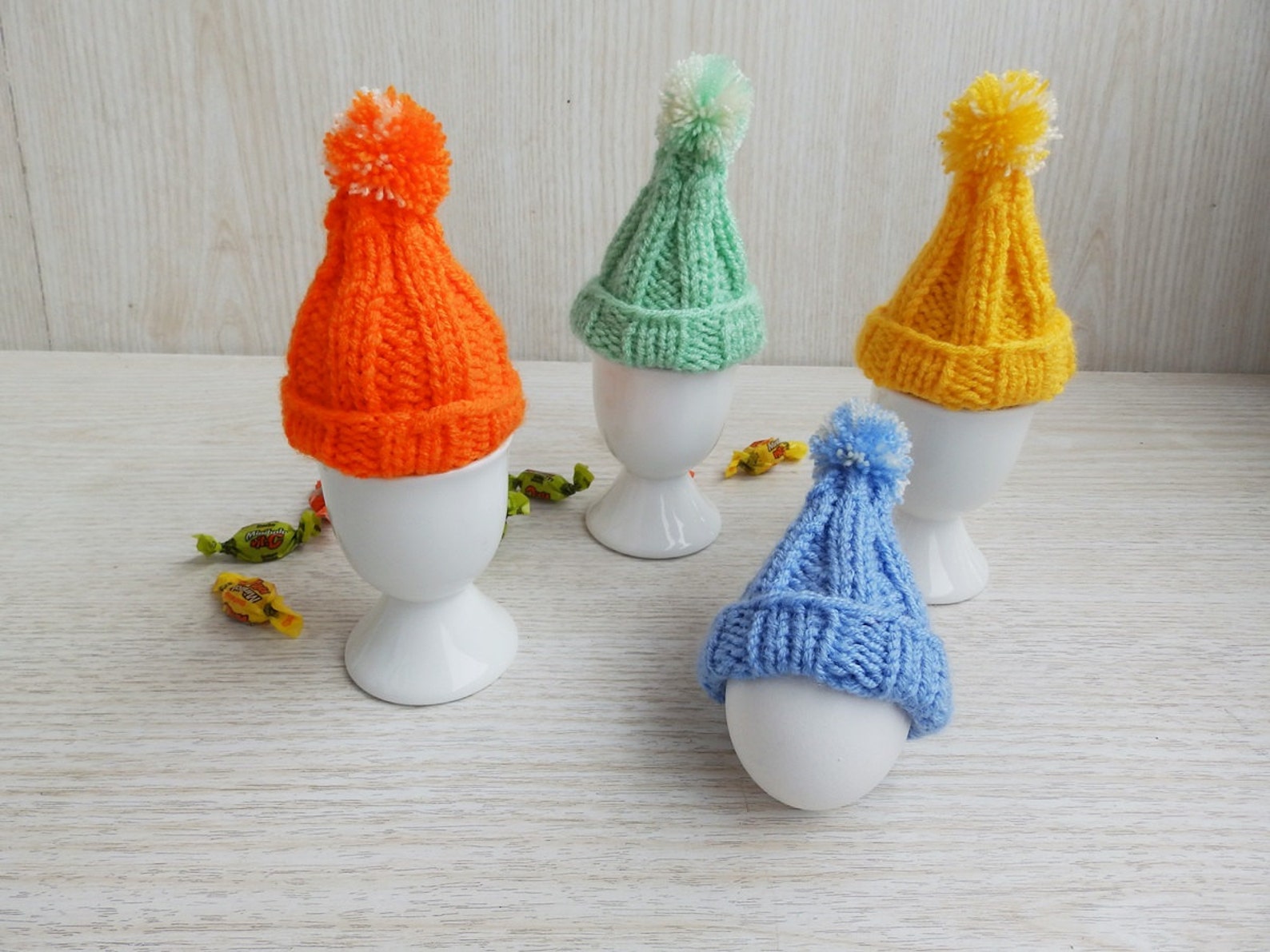 Hand Knitted Easter Cozy Egg Hats, Set of 4 Knit Egg Warmers Dining ...