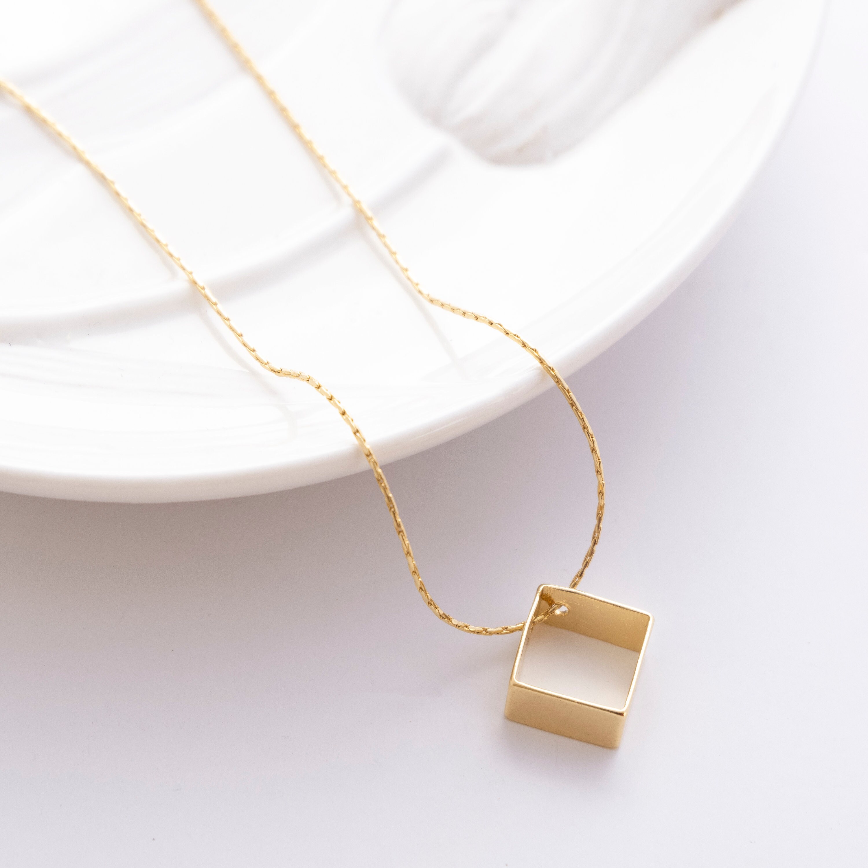 Gold Minimal Necklace, Dainty Gold Necklace, Gold Filled Necklace ...