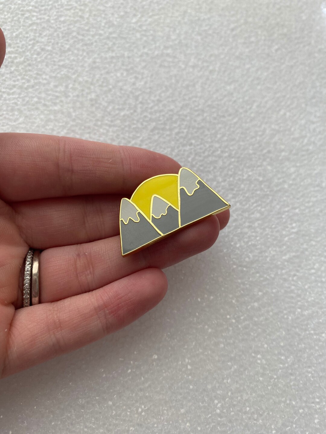 Enamel Pin // Mountain Enamel Pin // Lapel Pin - Etsy