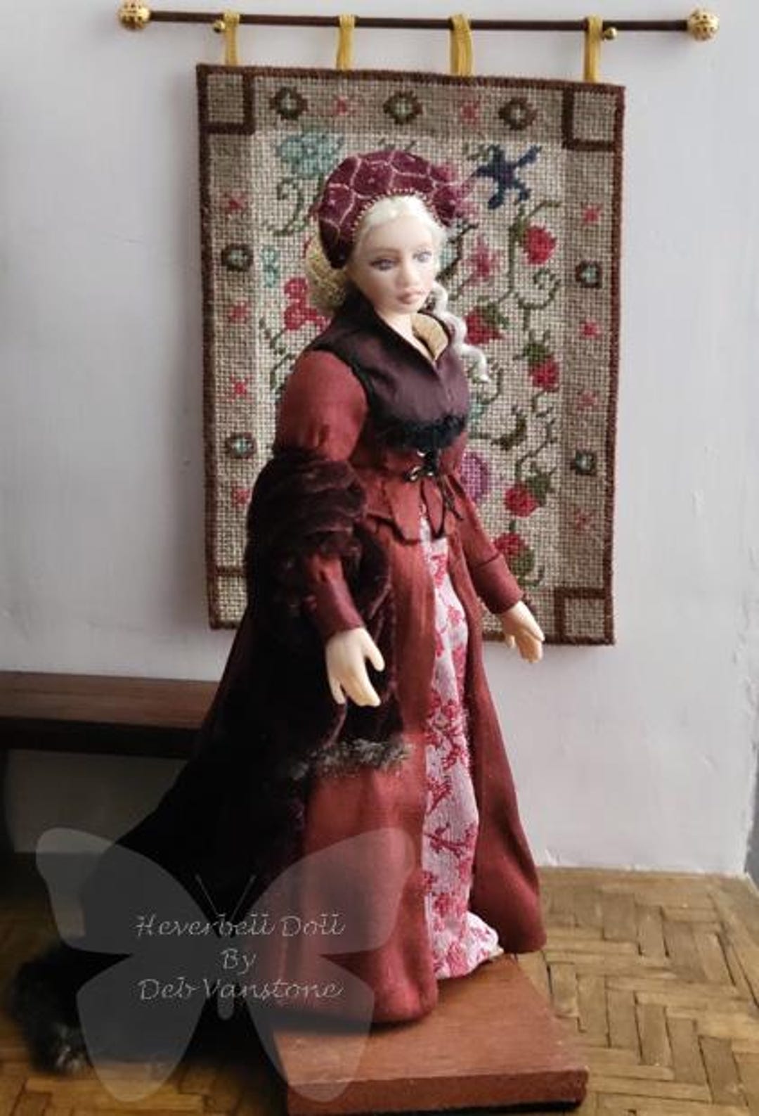 Lady Isabella - 1-12th Scale Porcelain Costumed Doll - Etsy UK