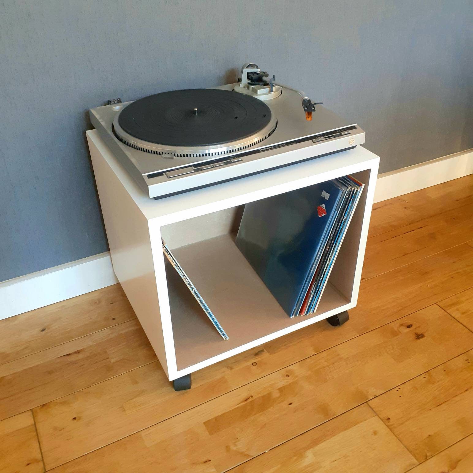 Box DJ Coffee Table for Vinyl Record Storage Free Delivery | Etsy UK
