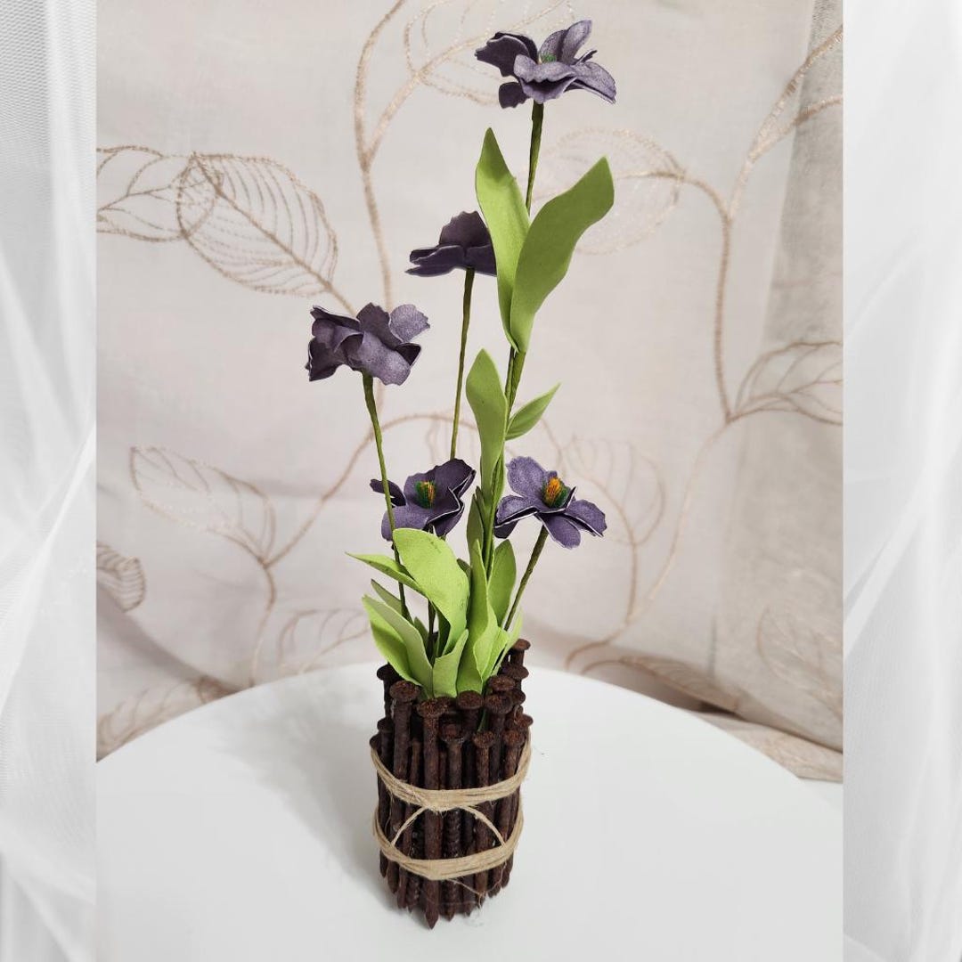 Flower Arrangement · Handmade Rusty Nail Floral Decor · Upcycled - Etsy