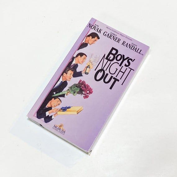 Boys Night Out VHS Tape Kim Novak Vintage VCR Tape - Etsy