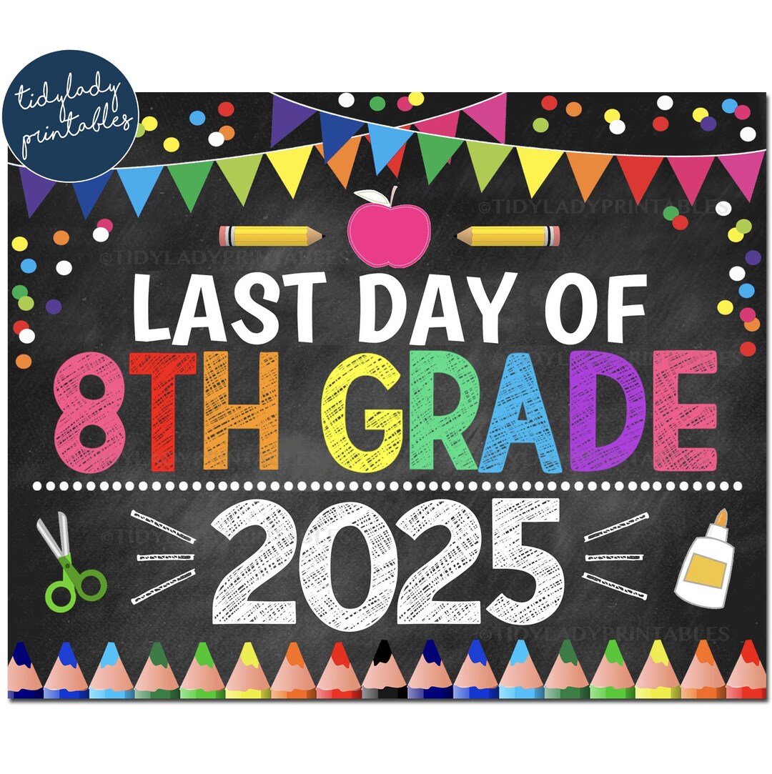 8th Grade Graduation Sign 2025: Rainbow Chalkboard Photo Prop (digital ...