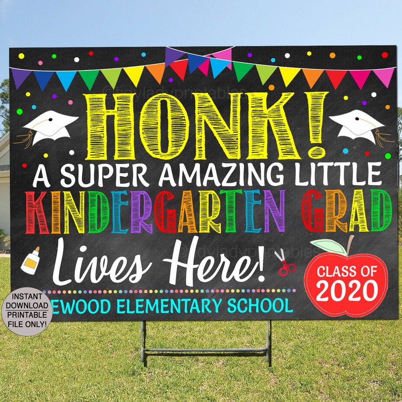Letrero del patio de graduación de jardín de infantes, pancarta al aire ...