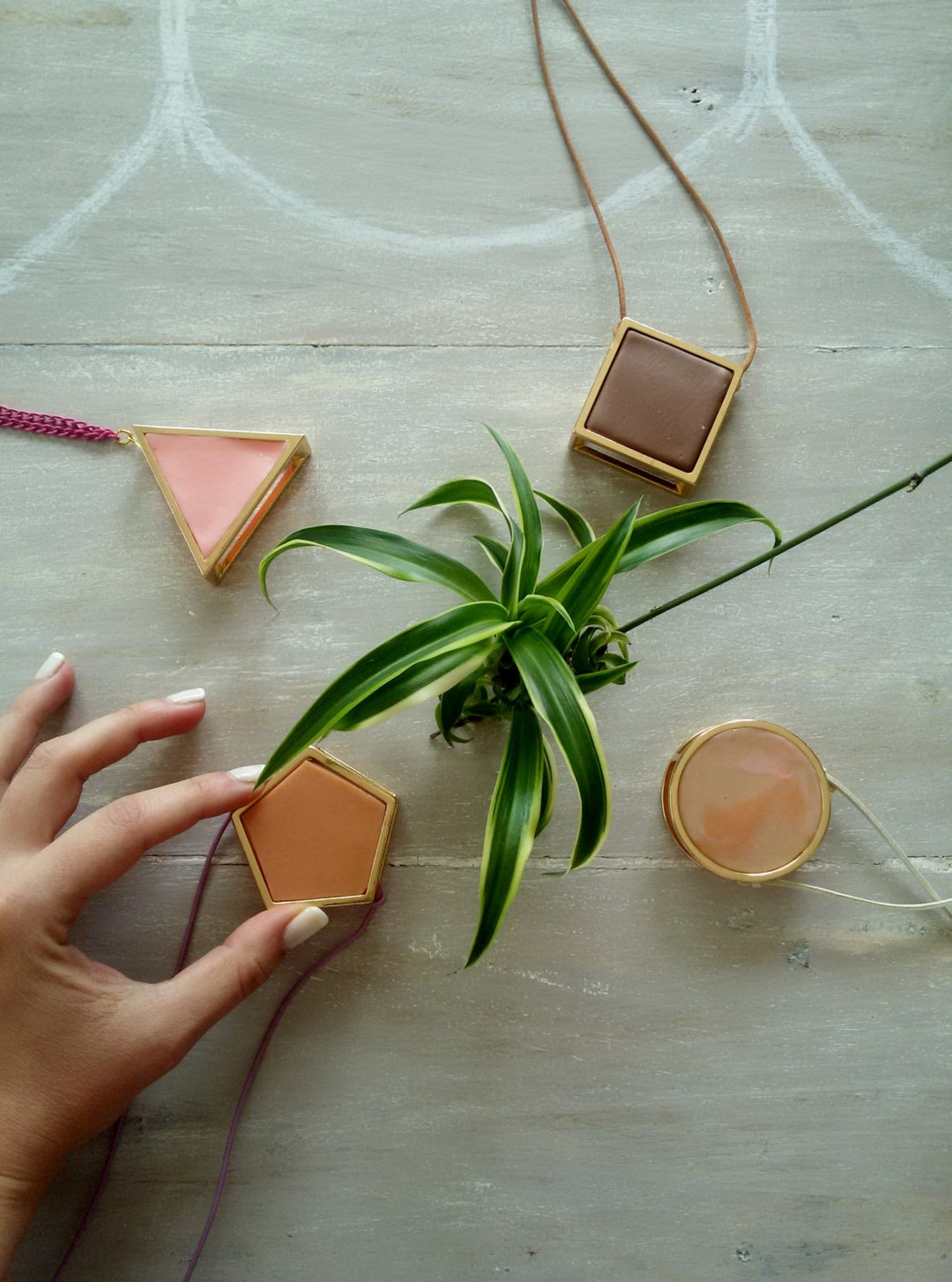 LA GEOMETRIE SERIES // 3D Geometric Shape Pendants With - Etsy