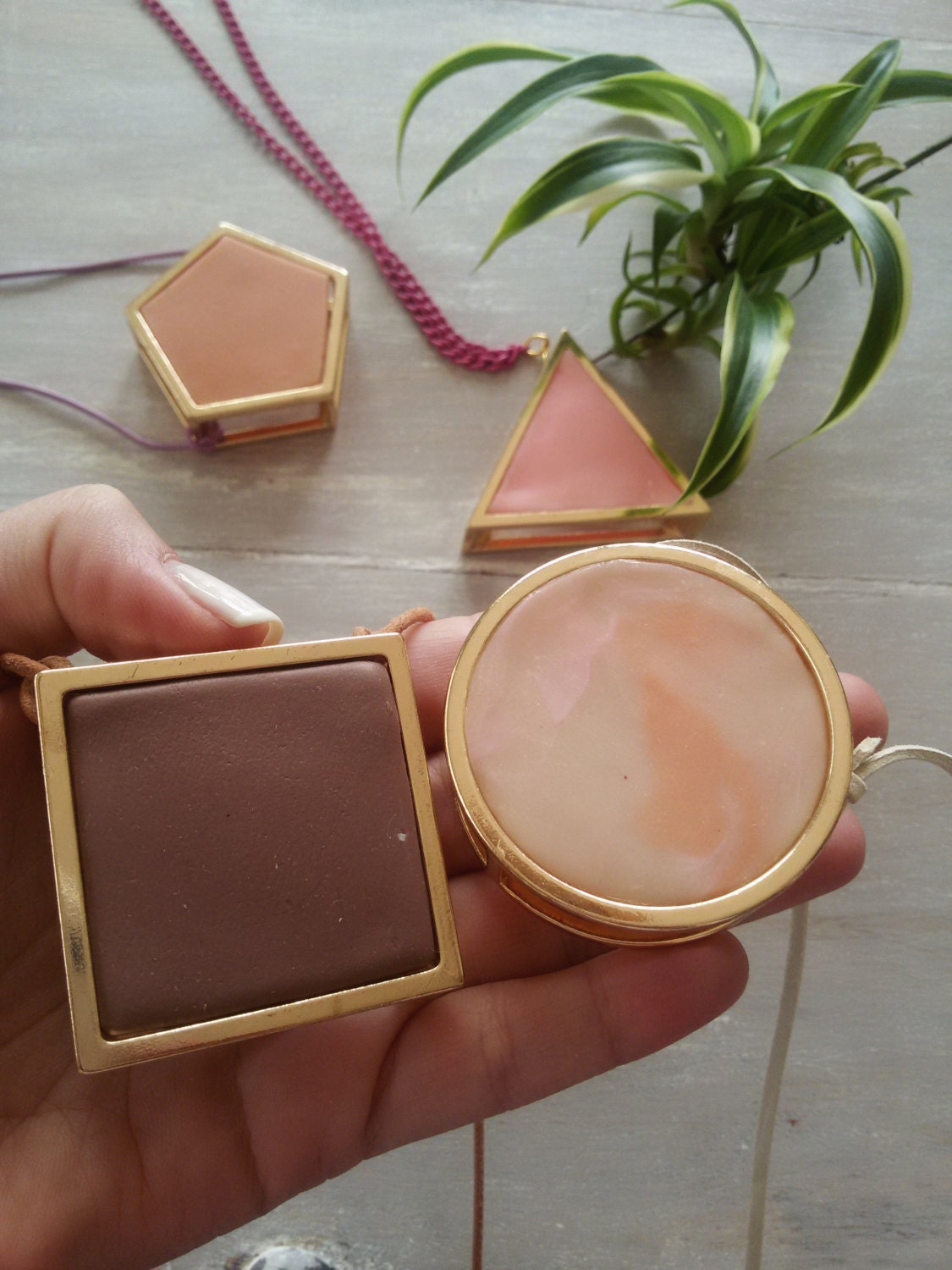 LA GEOMETRIE SERIES // 3D Geometric Shape Pendants With - Etsy