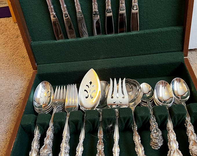 Oneida Silver Plate "modern Baroque" 6+ Place Settings Plus 7 Serving ...
