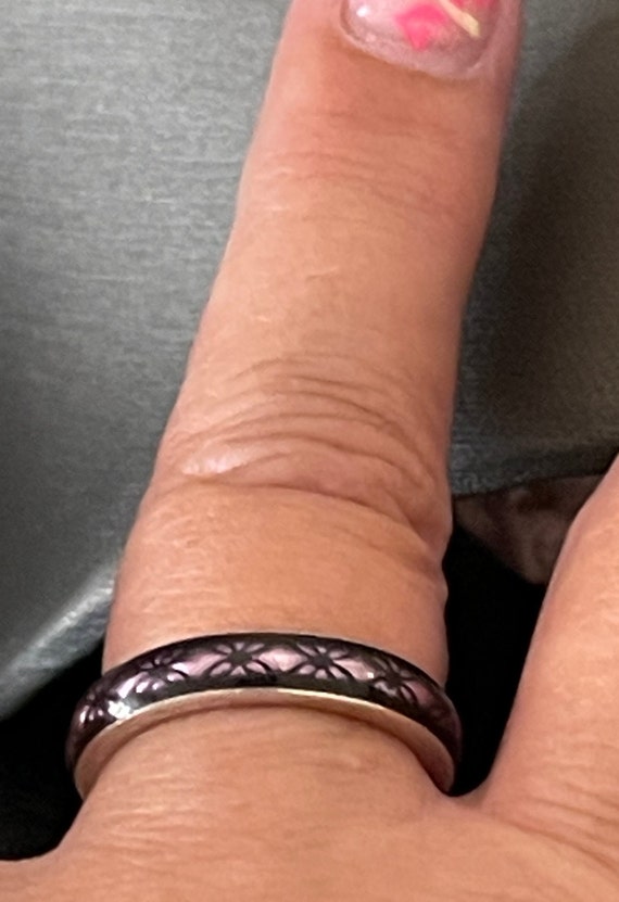PANDORA Sterling Silver Purple Enamel Flower Band Rin… - Gem