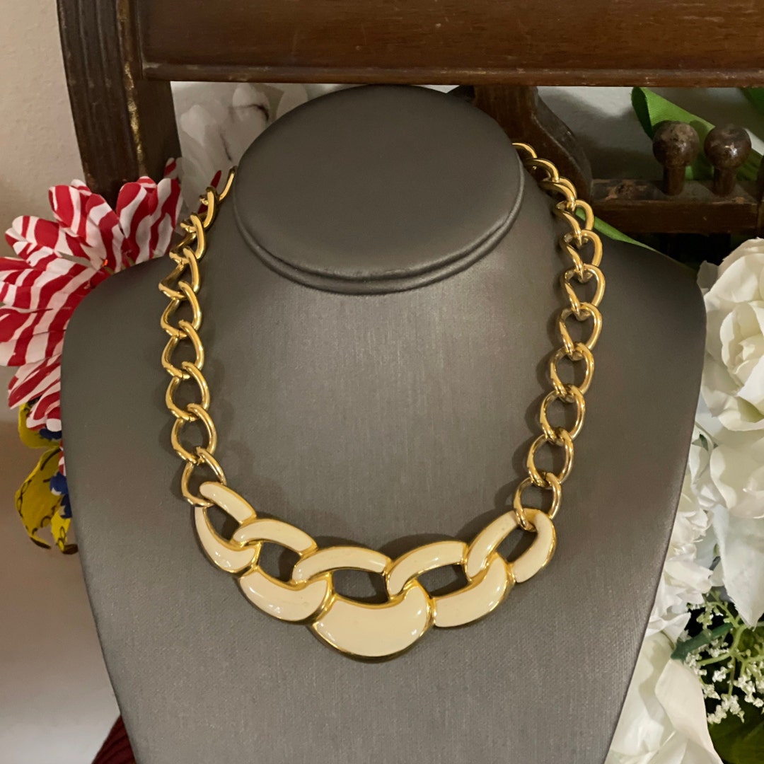 Vintage Signed NAPIER Pat. Pend Gold Tone With Cream Color Enamel Bib ...