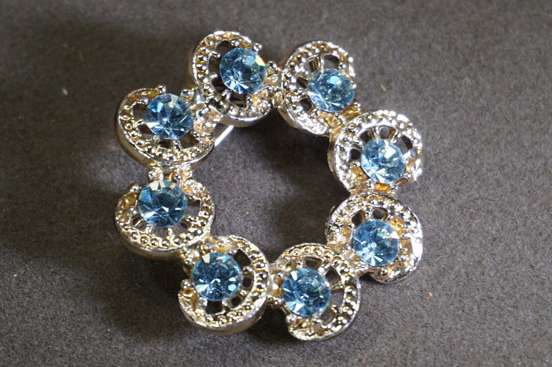 Gold Tone Circle Brooch Pin With Crystal Blue Faceted Rhinestones - Etsy