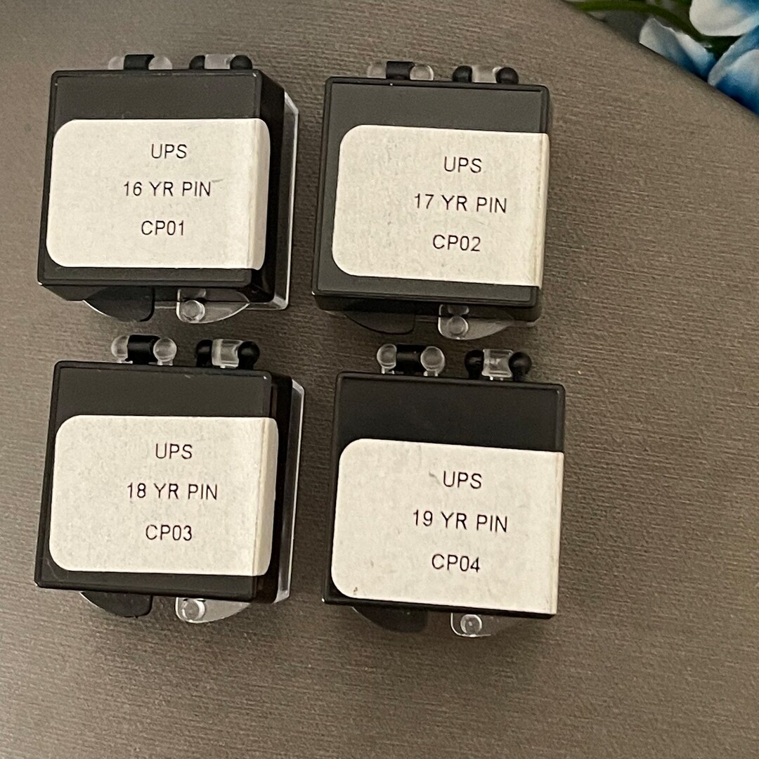 4 UPS Gold Color Safe Driving Service Award Pins With Diamond Accent ...