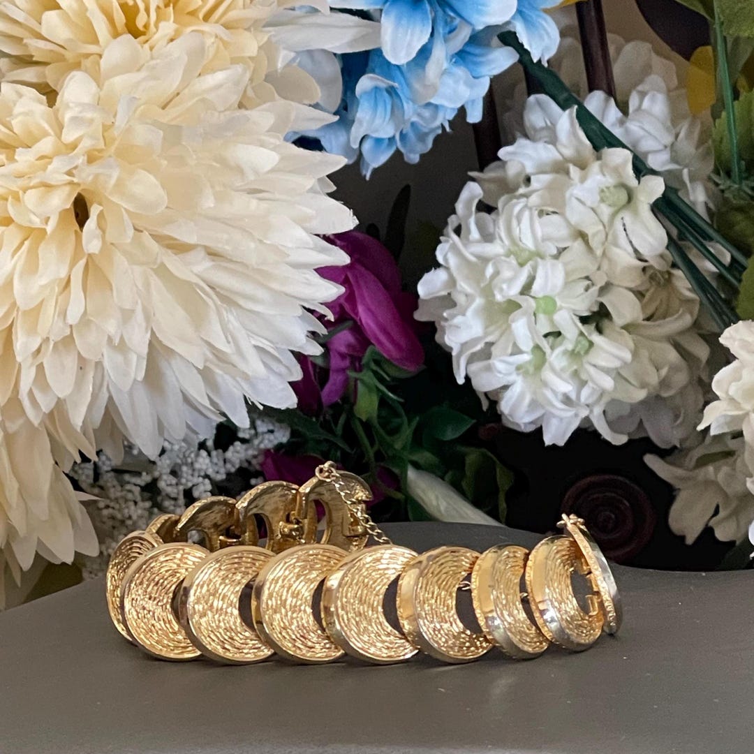 Vintage Coro Pegasus Gold Tone Texture Crescent Bracelet - Etsy