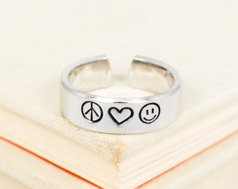 Happiness ring | Etsy