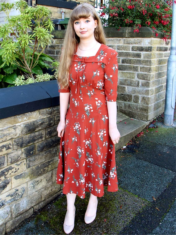 Forties Floral Dress - 1940s Vintage Authentic CC41 D… - Gem